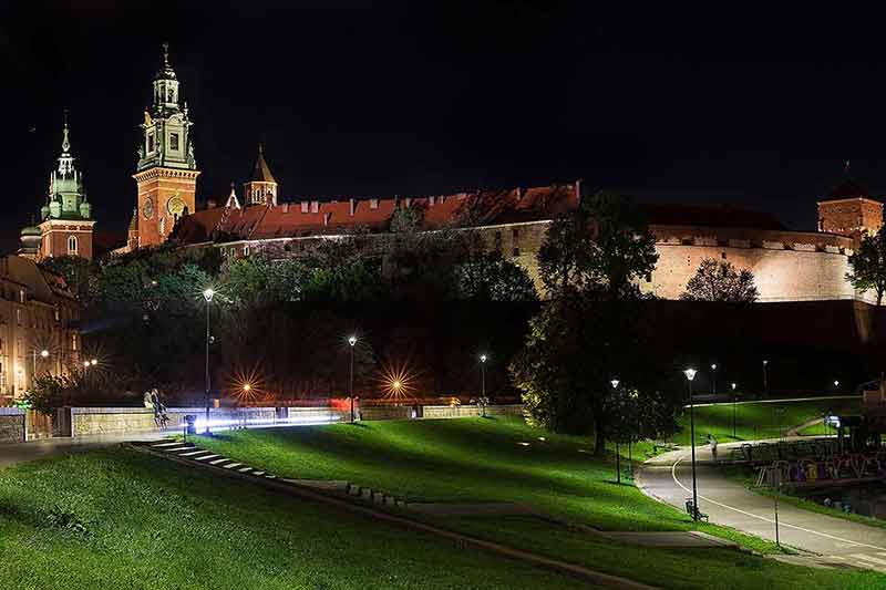 BEAUTY OF KRAKOW AT NIGHT - Tourism over the World